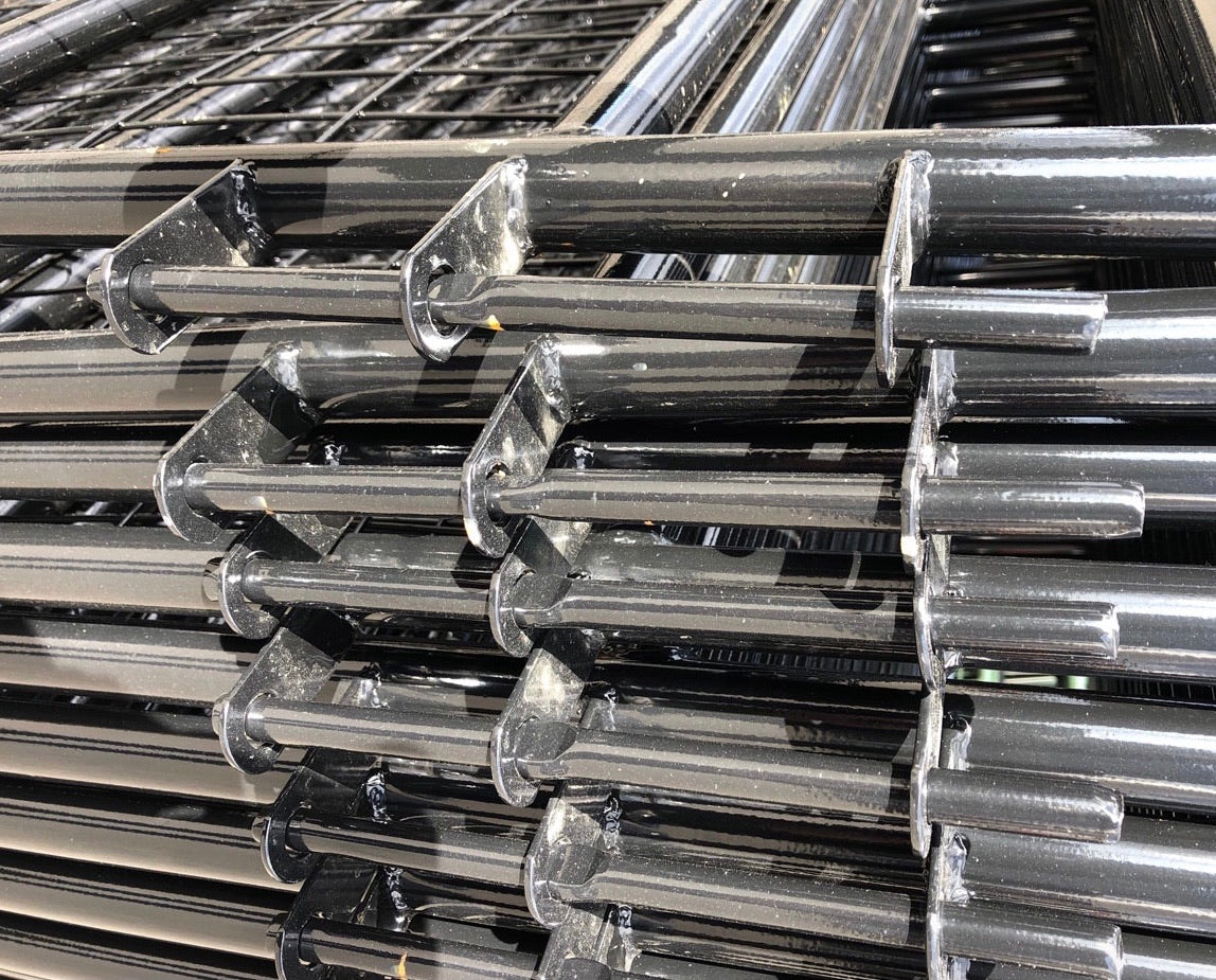 Sheep and Goat Mesh Panel With Gate - 7' – SkcFarmFencing